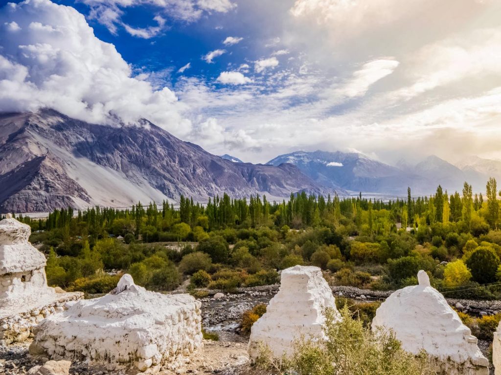 15-day Nubra Valley Trekking Tour (Ladakh, India)
